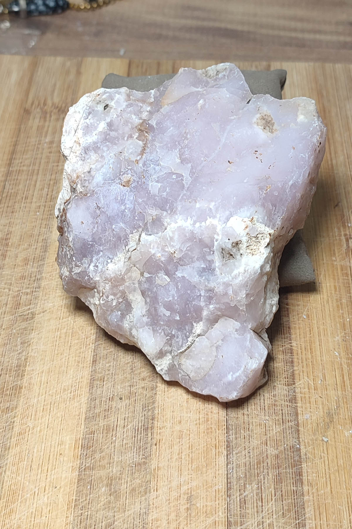 Pembe Kalsedon Taşı Ham Dekoratif Kütle 277 Gr – TAŞCIZADE